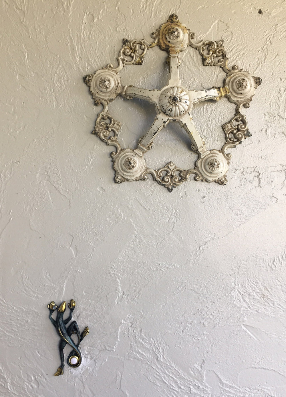 Gecko Doorbell - Verdigris